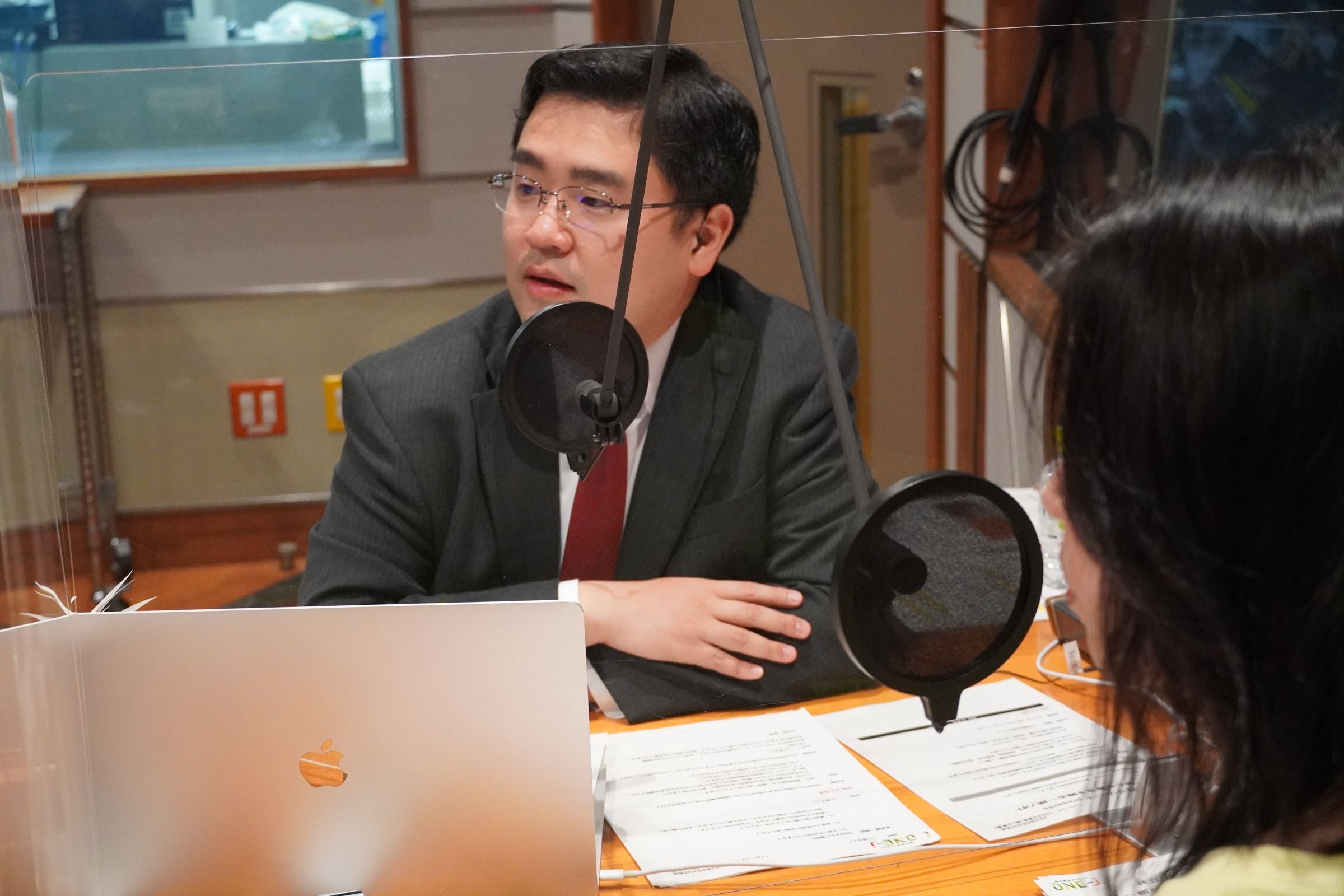 MBSの宝降臨！福島暢啓アナに本仮屋、大はしゃぎ！【#108放送後記】 | TBSラジオ