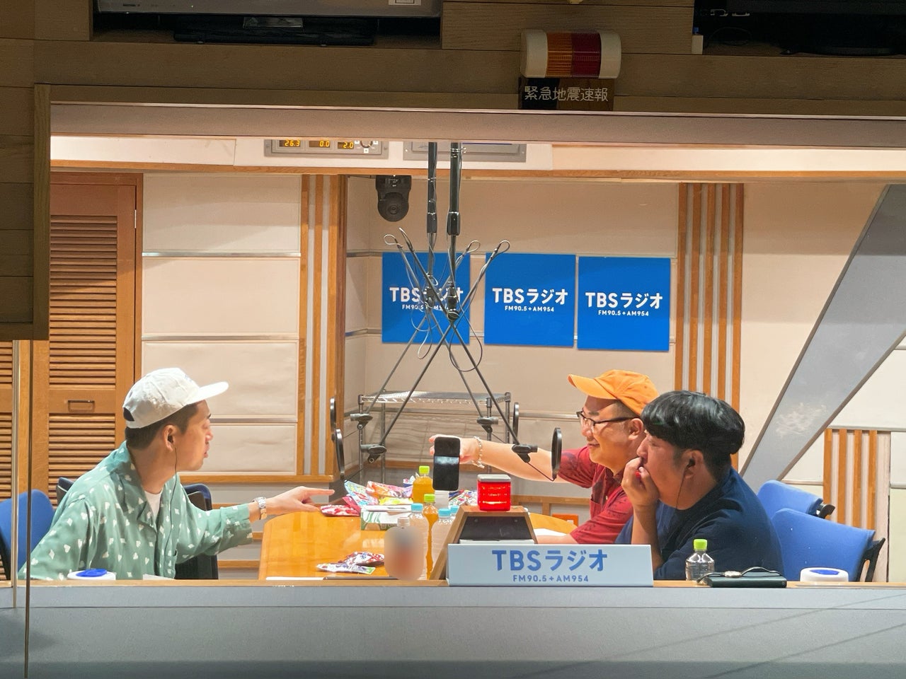 JUNK バナナマン「夏を満喫した写真を見せ合う3人！」 | TBSラジオ